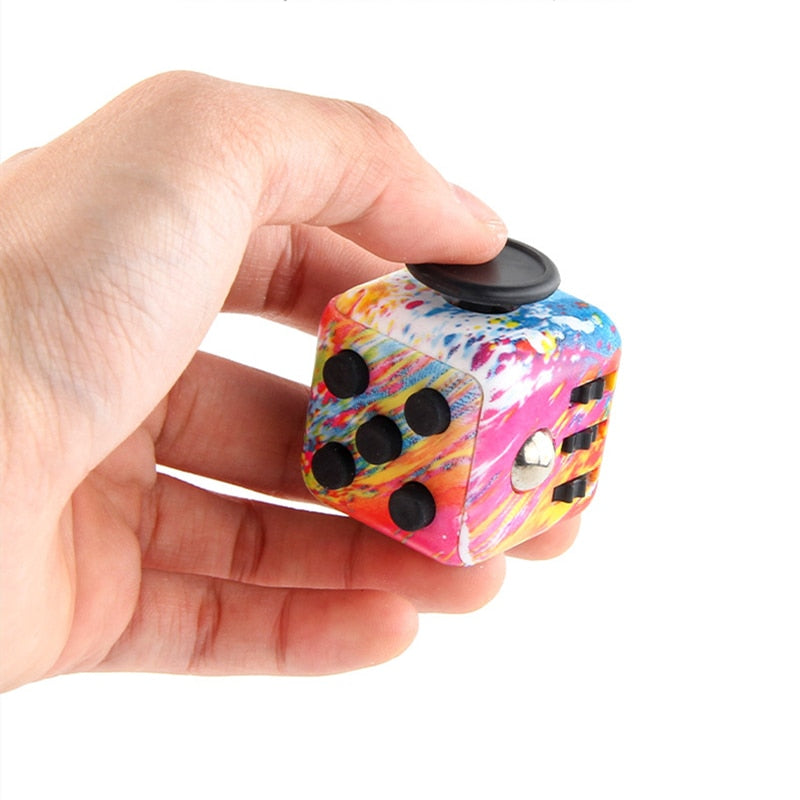 Cube anti-stress noir magnétique avec multiboutons – Anti-stress.shop